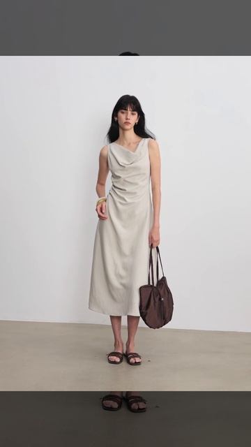 Платье льняное с драпировками в цвете хаки