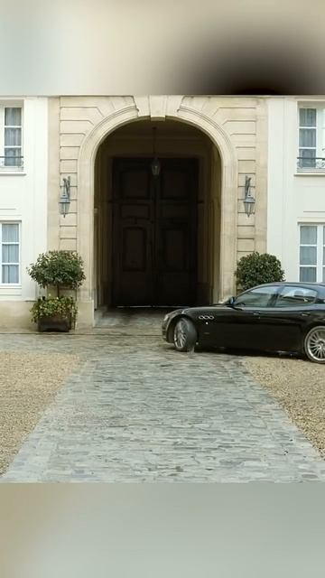 КАЙФОВЫЙ МОМЕНТ ИЗ ФИЛЬМА «1+1», 2011 г. #фильм #комедия #инвалид #спорткар #соседи