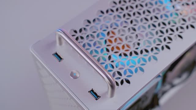 ZZAW B2 Mini — алюминиевый корпус для мини-пк в стиле Apple Mac Pro🍏