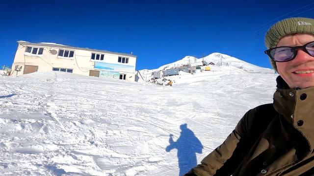 Вайб катания на трассах Эдьбруса 03 01 2022 просто катались и снимали эту красоту))