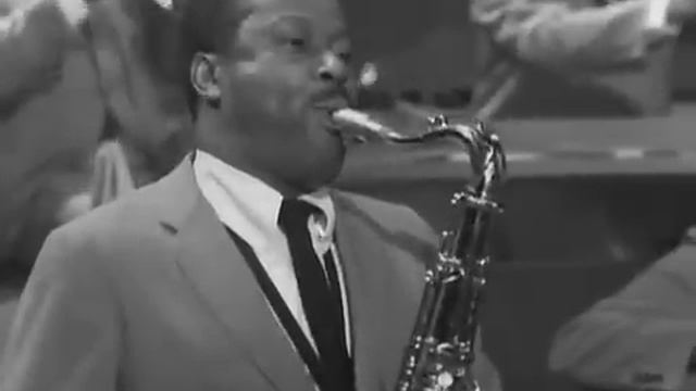 Jumping at the Woodside - Count Basie and his Orchestra