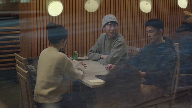 во время снежной бури (предлагает жить вместе)