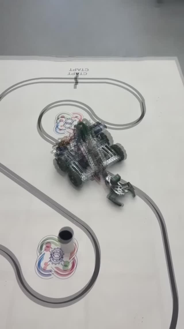 Робот выплняет задание