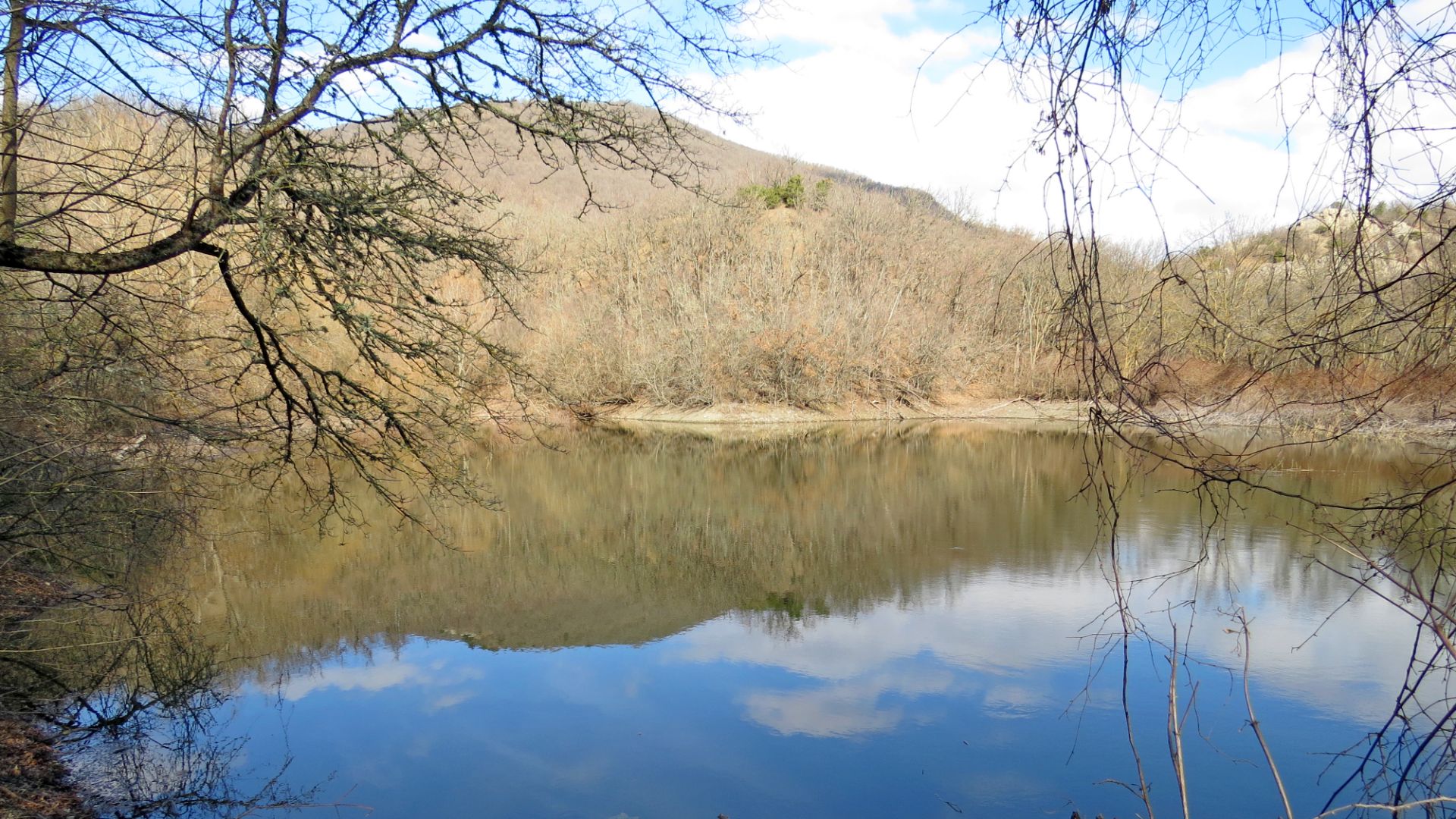 Щебетовка. 2 озера и термальный источник. Март.