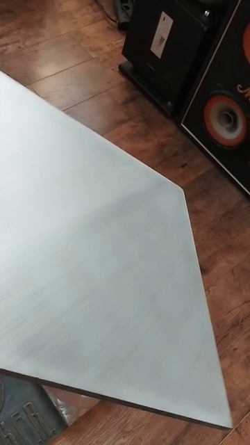 Сатинированный алюминий