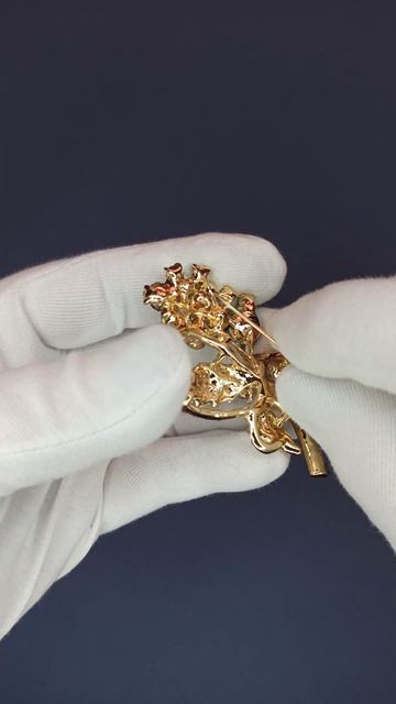 Брошь золото с черными стразами, Артикул 03442