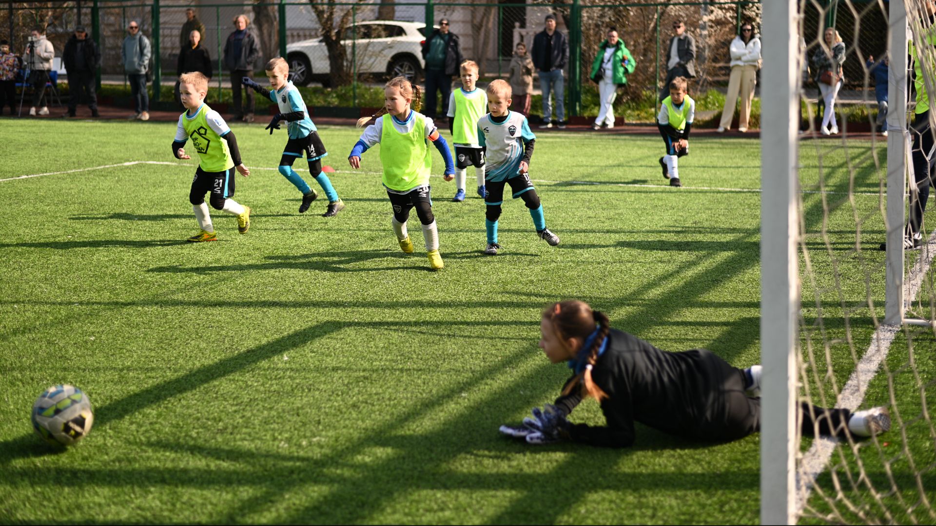 22.03.2026-ДСК "Фарватер" синие г.Севастополь 2019 г. : ДСК "Фарватер" белые 2019 г. 2 тайм