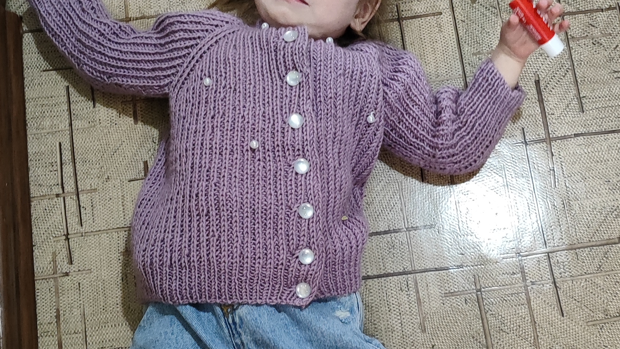 Детская кофточка. Реглан сверху.