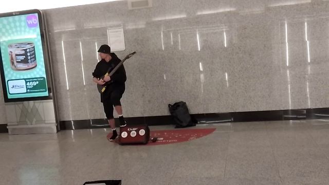 Музыка в метро 2025. 7-й сезон. Samadhi Maze. Электрогитара