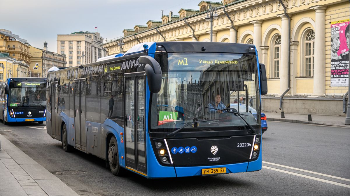 Поездка на Новогоднем автобусе НефАЗ-5299-40-52 по маршруту м1 - (02.02.2026)