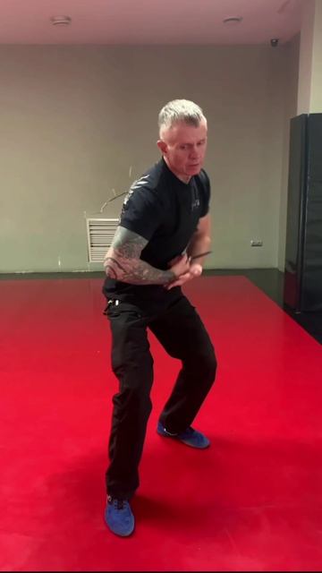 Инструктор - второй отец: наставит на путь истинный и научит выживать в этом бренном мире