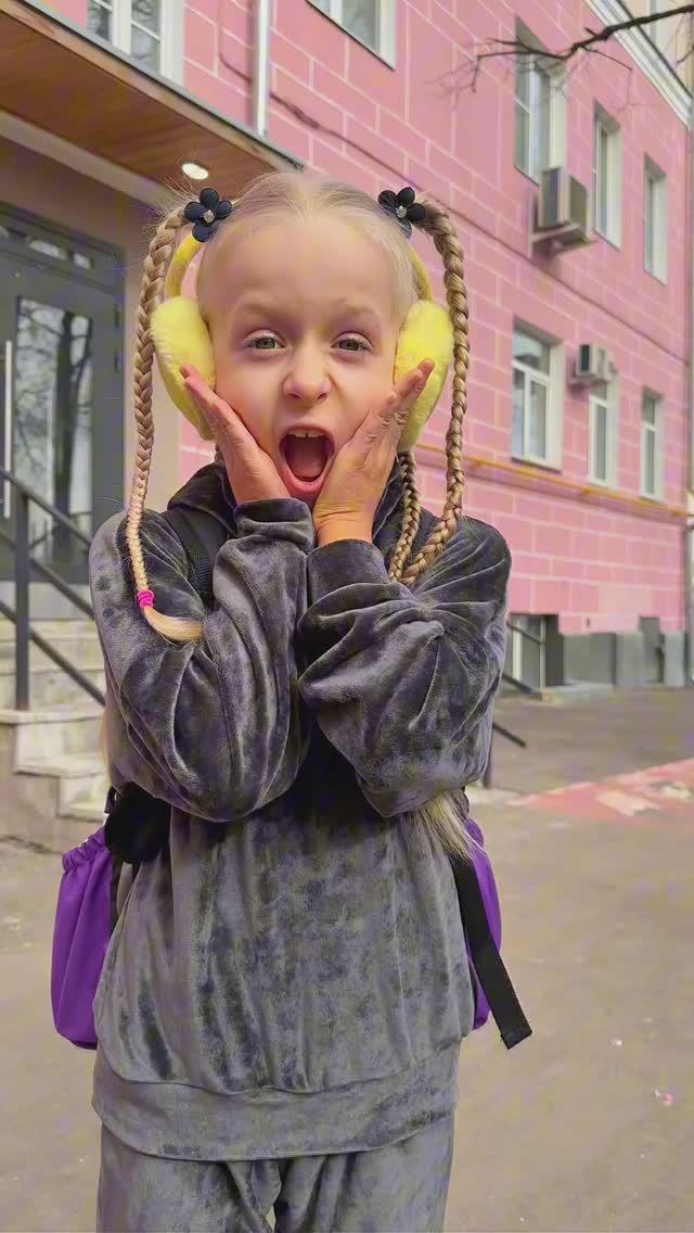 Пора папе мыть машину 😂