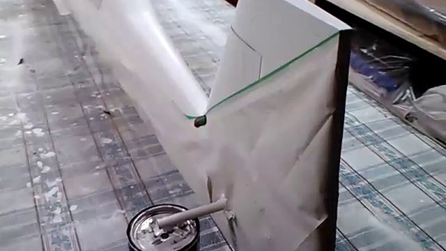 №7- Замаскировал фюзеляж для покраски жёлтым цветом.