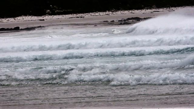 океан бушует