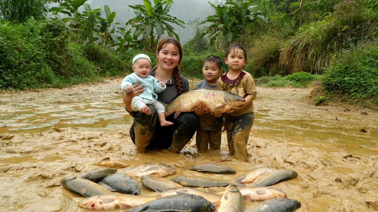 Дуонг ловит гигантских рыб, чтобы продать их и купить молока для своих маленьких детей.