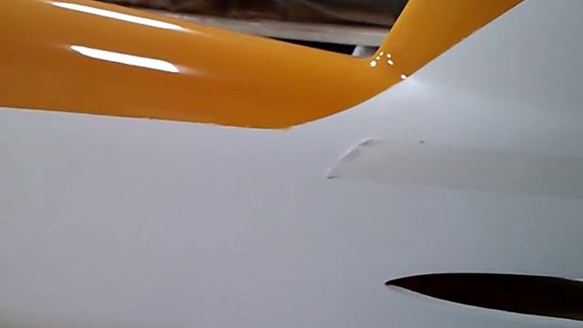 №10- Снял маскировку после покраски  фюзеляжа  жёлтым цветом.