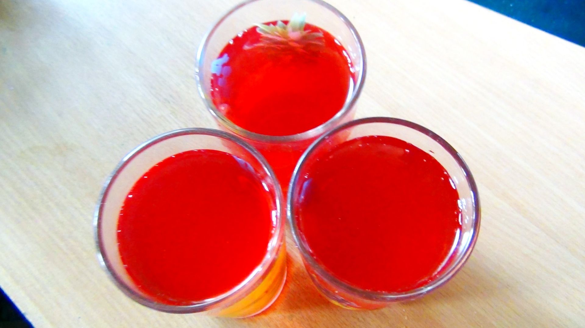 Компот из ягод клюквы просто и быстро - рецепт