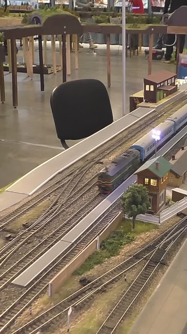 Оцифрованная модель грузопассажирского тепловоза М62. Москва, ВДНХ, Россия, 30.10.2025.