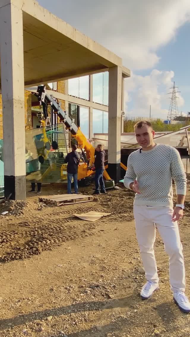 Вам говорили, что китайские авто - это будущее ? Вот оно, без водителя и без лишних слов !