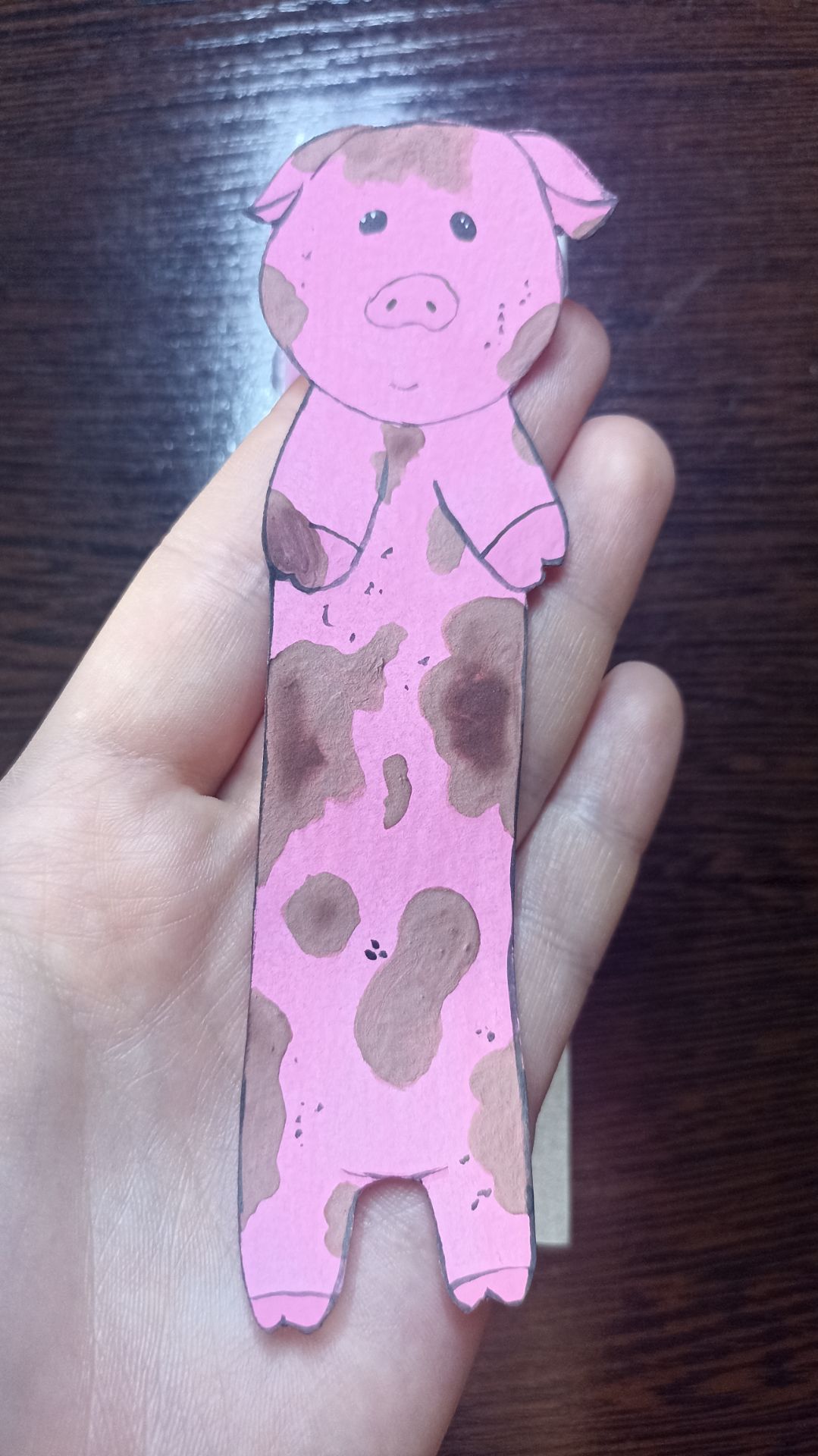 Сделала закладку для книги в виде поросенка