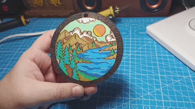 Выжигание по дереву и акриловые маркеры. Горная река. Пейзаж.