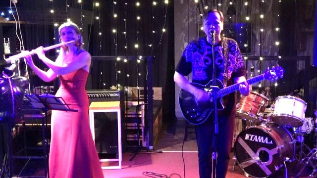 21 Шелкопряд - Дмитрий Дубров, Алла Лужецкая