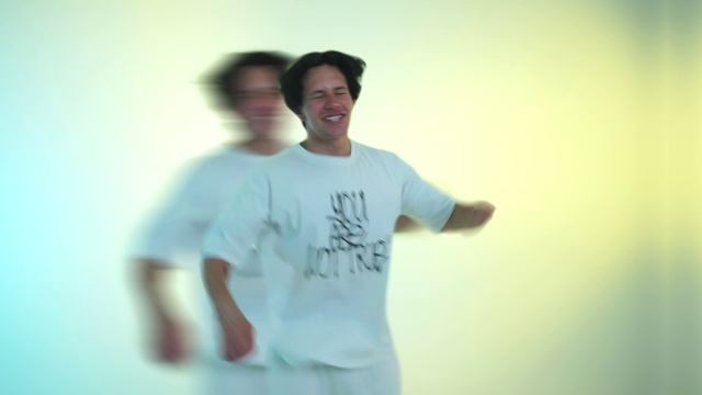 Дениска - Прыгай, зажигай (видеоклип)