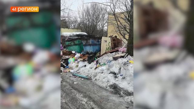 ЖИЛЬЦЫ ДОМА № 8 ПО УЛ. ЧКАЛОВА В ЕЛИЗОВЕ ЖАЛУЮТСЯ НА БЕЗДЕЙСТВИЕ УПРАВЛЯЮЩЕЙ КОМПАНИИ И ВЛАСТЕЙ