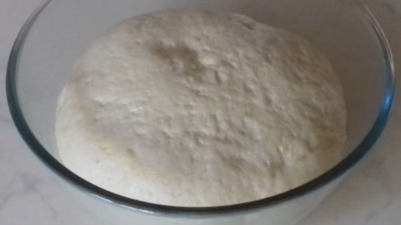 Тесто для пиццы как в пиццерии. Дрожжевое тесто для пиццы за несколько минут