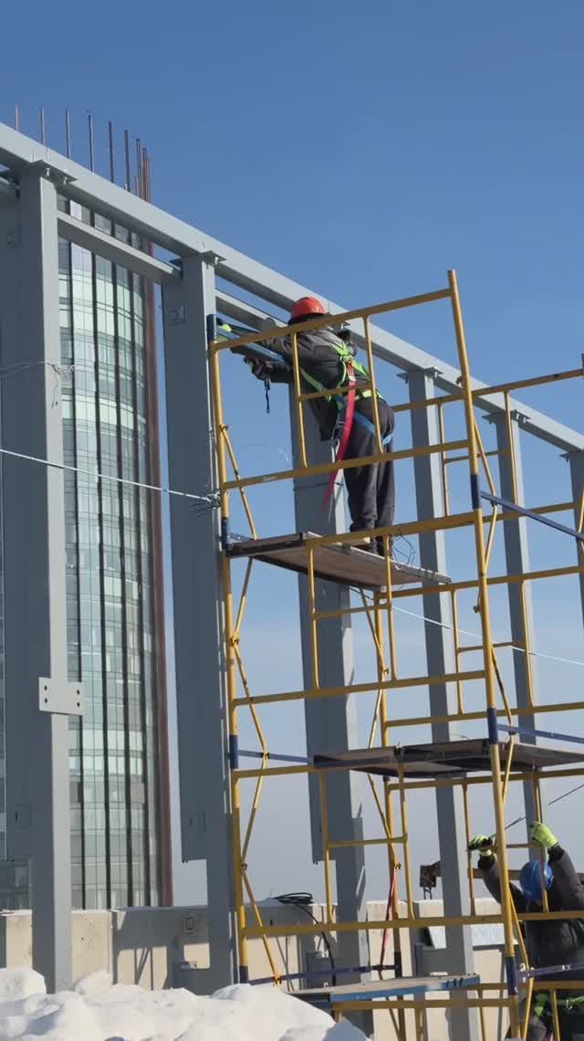 Жукова - установка алюминиевого каркаса