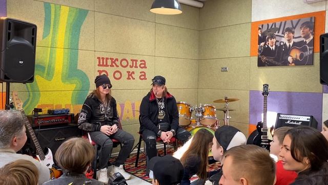Артур Беркут и Сергей Маврин в Школе рока «The Road».