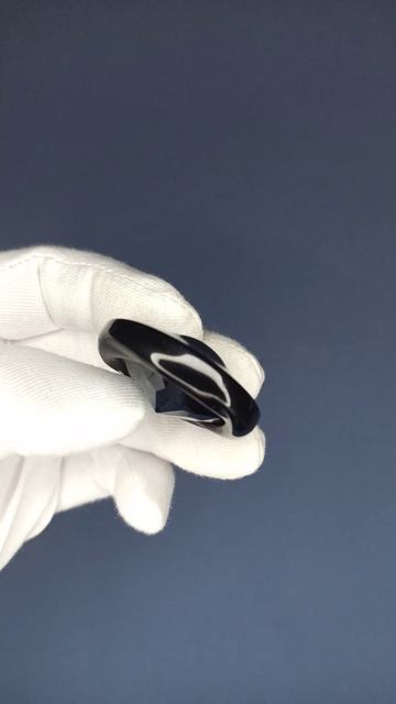 Пуговицы черные с синим камнем (р-р 60), Артикул 04546