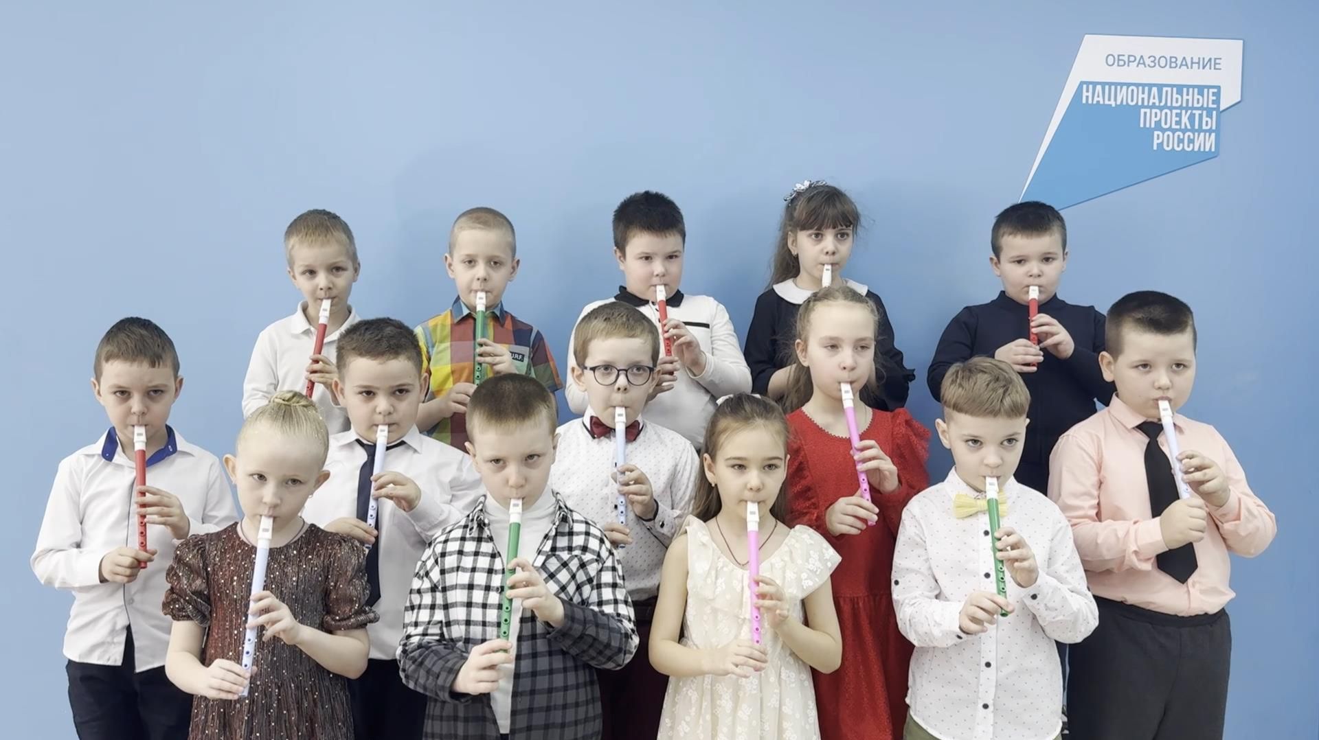 Р.н.п. "Как под горкой" Ансамбль "Чудо-свирель" ДДТ Железнодорожного округа педагог Бочарова М.Г.