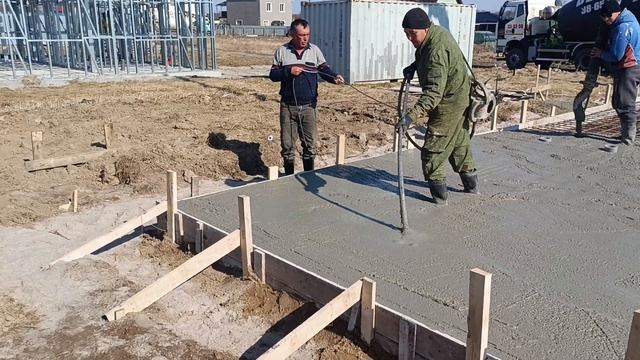 Заливка фундамента 300мм, бетон м-300, арматура 10+12 мм, https://amberhouse39.ru/catalog/mira/