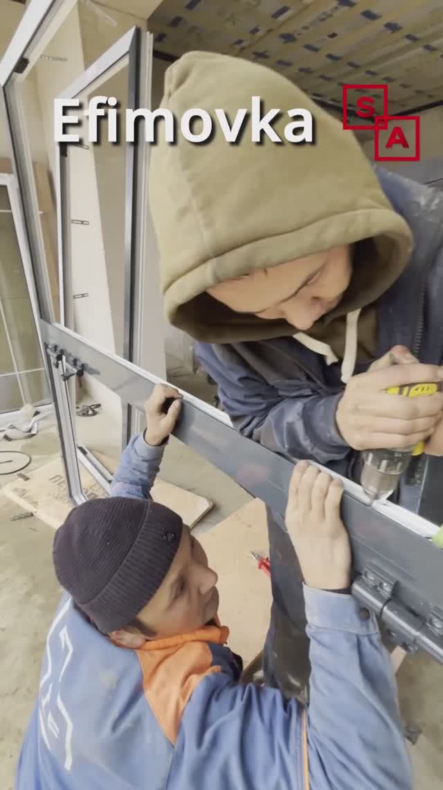 Разорвали профиль окна и заделали шпаклевкой