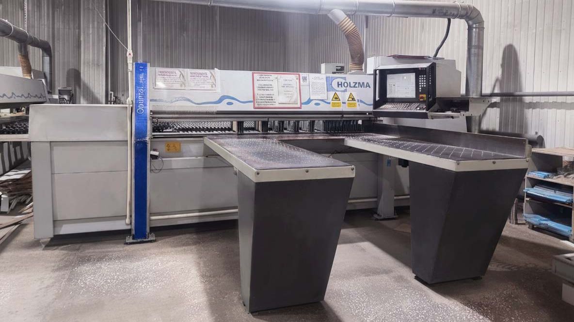 Продается Форматно-раскроечный центр Holzma optimat HKL 11/43/22/Х