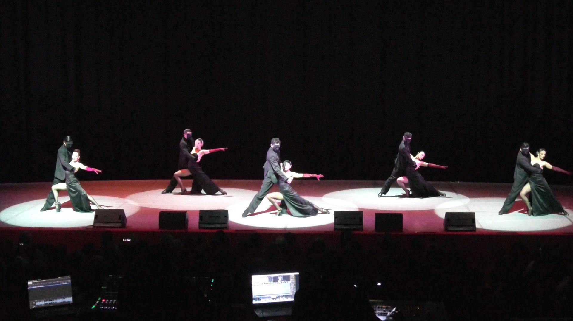 12 сцена танцевального шоу «Аргентинское танго. Весенняя любовь» 17 марта 2026 года в Новосибирске