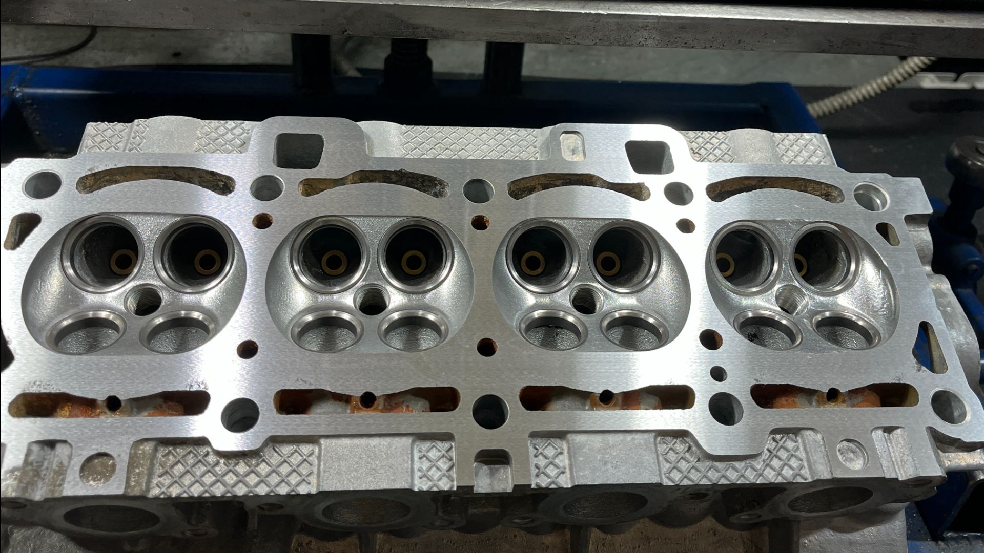 Двигатель ВАЗ-21126 16 кл. Ремонт ГБЦ 🚙 Калина Проблема: Удар клапаном по седлу, седло замято ...