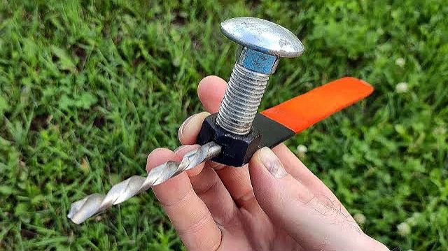 Как заточить сверло за 10 секунд! С этим справится даже ребенок!