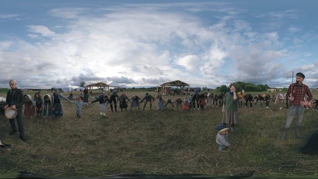 Фолк кемп хороводы в 360°
