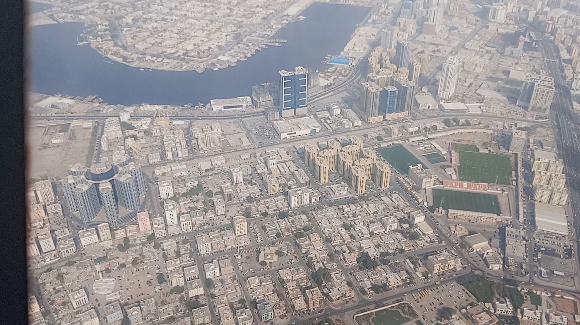 Эмираты - вид из самолёта