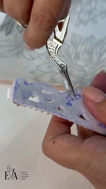 Прорезная техника сажение по бели для кокошника