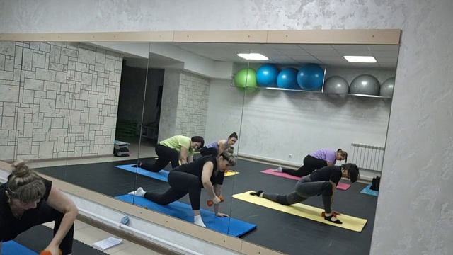 ЗДОРОВОЕ_ТЕЛО_стройные_руки_без_жира,_одна_гантель_2кг_