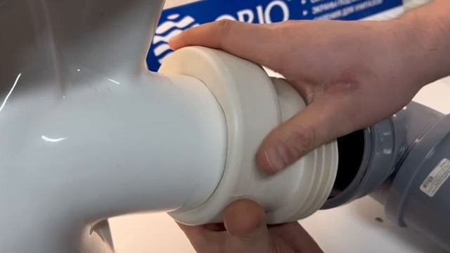 Установка эксцентриковой канализационной манжеты С-197 на унитаз.