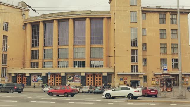 СТРОЙХАУС РУС | Мобильная покраска. «Кировский Универмаг»