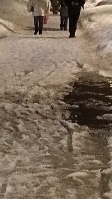 №1856 ул. Сибирская. 22 марта 2026 г., 20:58:44 VID_20260322_205829442