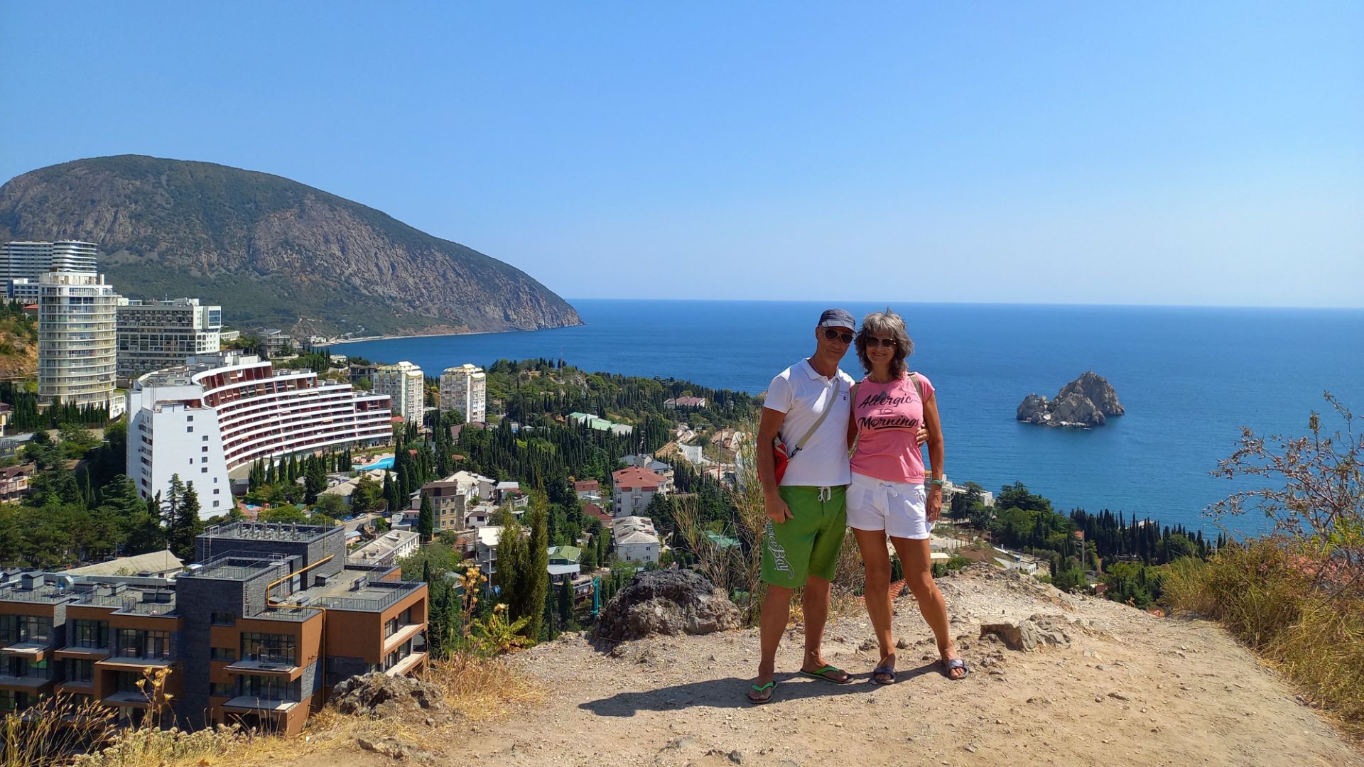 Улочки Гурзуфа. Подъём на гору Болгатура. Гурзуф, Крым.