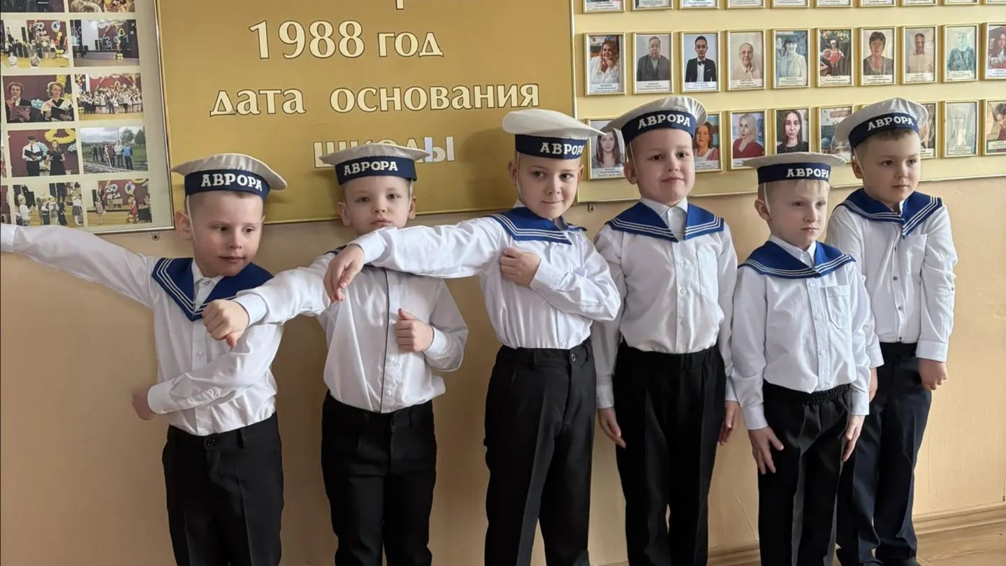 "Бескозырка белая"