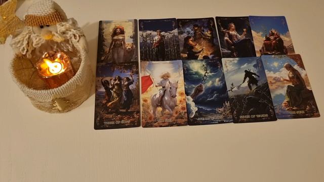 ДЛЯ ЧЕГО МУЖИК ХОДИТ К ГАДАЛКЕ (ВЕДЬМЕ)? | Гадание таро расклад