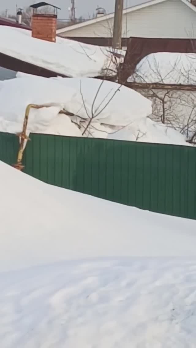 Опасный снег